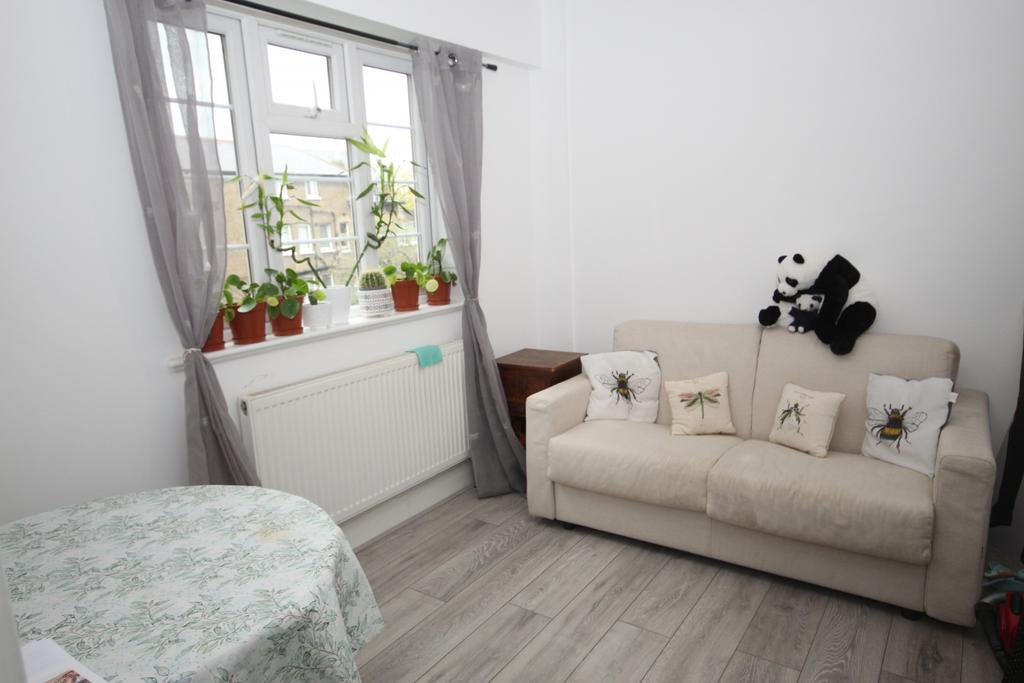 Embassy House, West End Lane, London NW6 2 bed flat - £2,250 pcm (£519 pw)