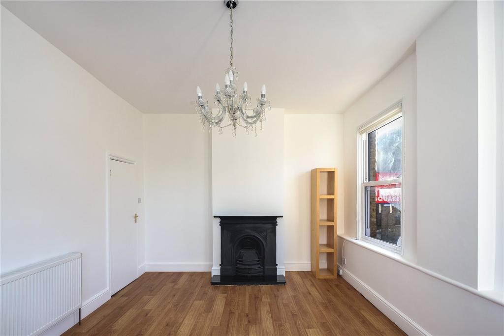 Kenworthy Road, Hackney, London, E9 3 bed flat - £2,700 pcm (£623 pw)