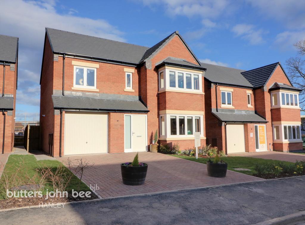 Augustus Fields, Birchwood Grove... 5 bed detached house - £417,995