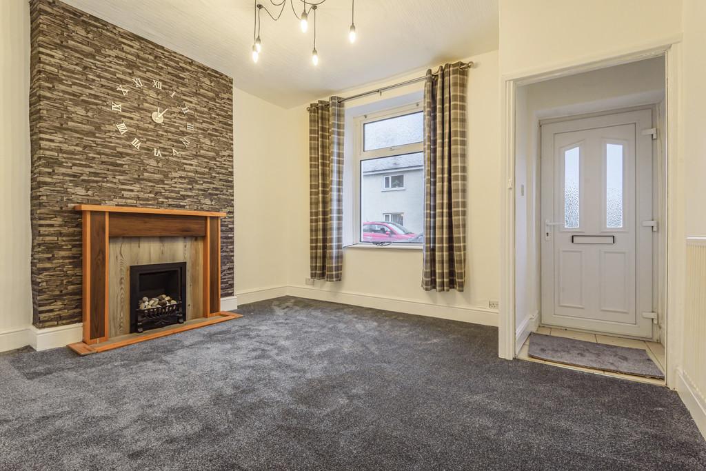 43 Highfield Road, Carnforth... 2 bed terraced house - £135,000
