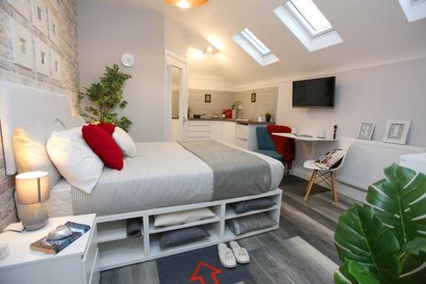 Houses to rent in Dunstable | OnTheMarket