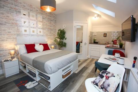 Houses to rent in Dunstable | OnTheMarket