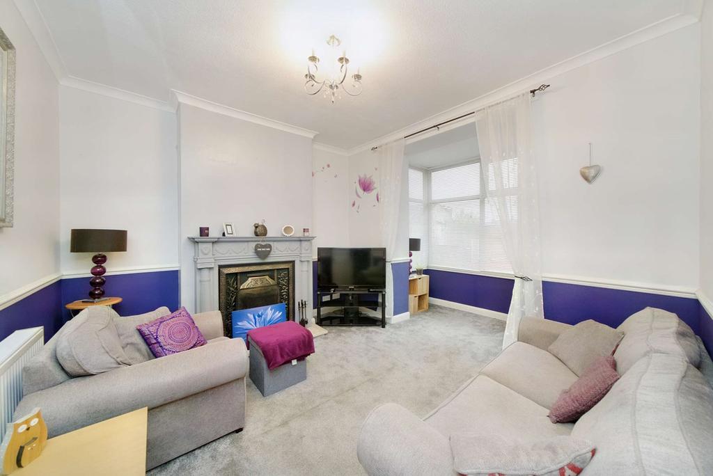 Langroyd Road Colne Bb8 2 Bed Terraced House £113 000