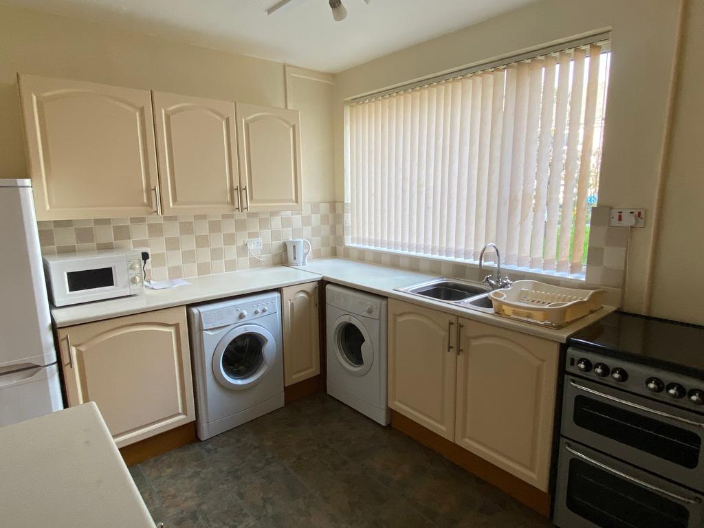 Ingleton Drive, Hala, Lancaster, LA1 1 bed in a house share - £455 pcm ...