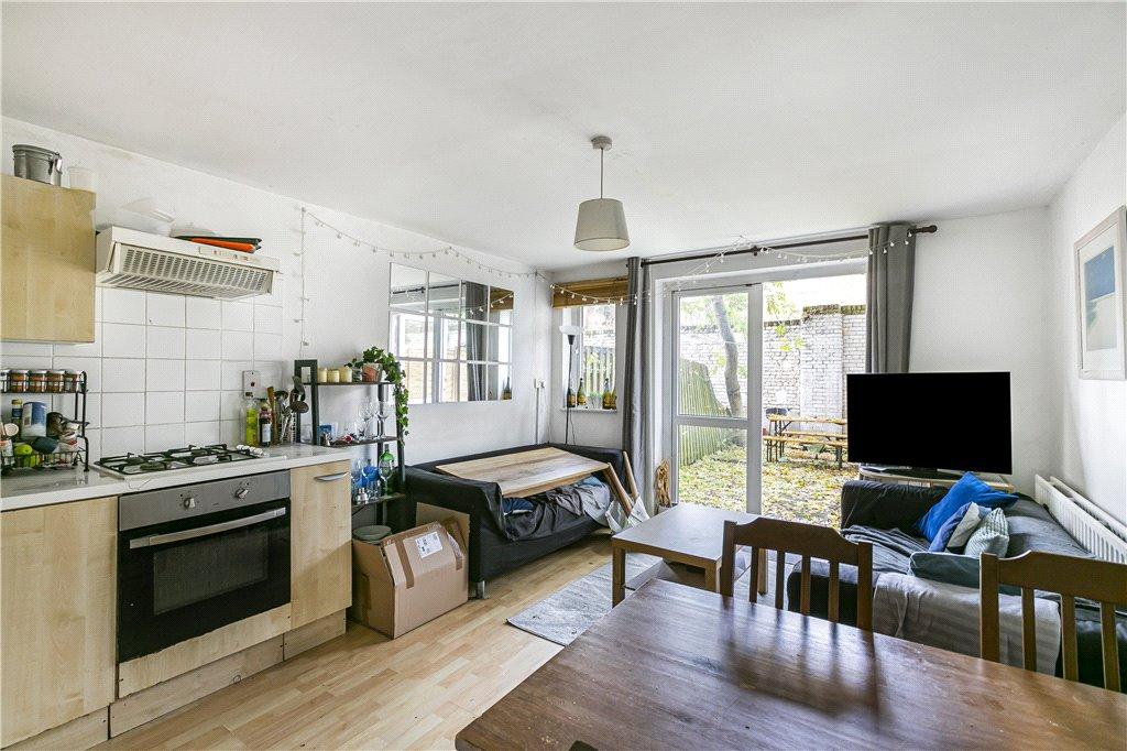Charles Barry Close, London, SW4 4 bed terraced house - £2,900 pcm (£ ...