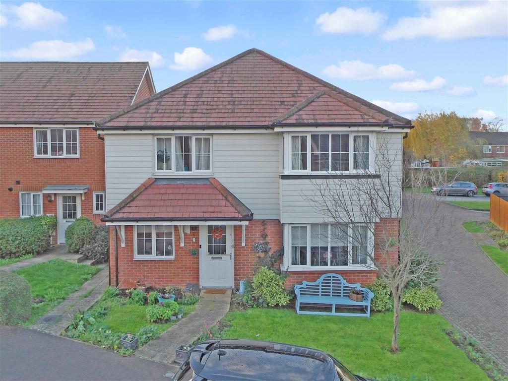 Roman Lane, Southwater, Horsham, West... 4 bed detached house - £575,000