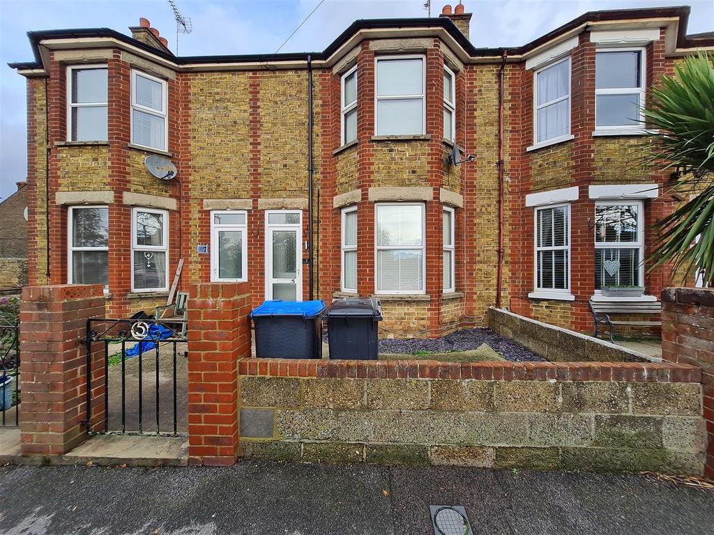 St. Lukes Avenue, Ramsgate 2 bed terraced house - £900 pcm (£208 pw)