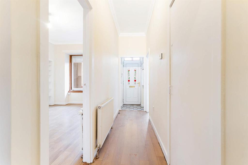 8b New Row, Perth 2 bed flat - £680 pcm (£157 pw)