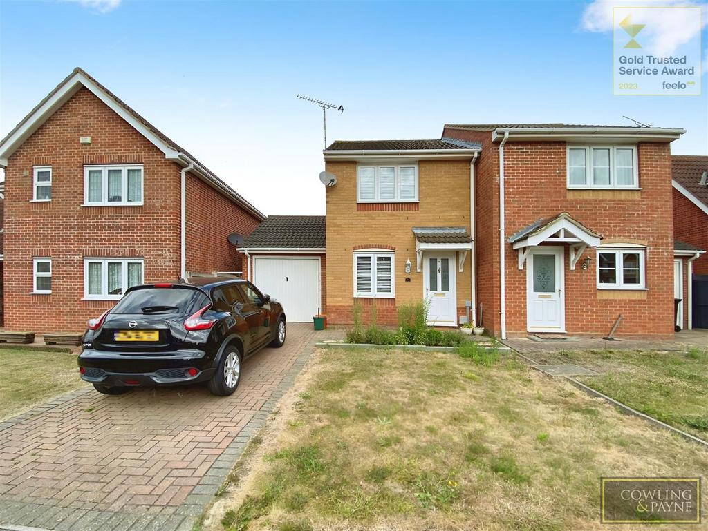 Twinstead, Wickford 2 bed semi-detached house - £1,300 pcm (£300 pw)