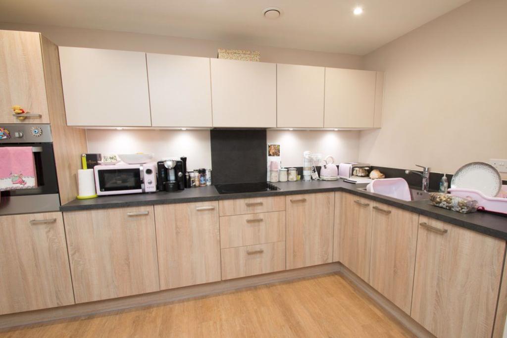 Kelmscott Way, North Bersted 1 bed flat - £825 pcm (£190 pw)