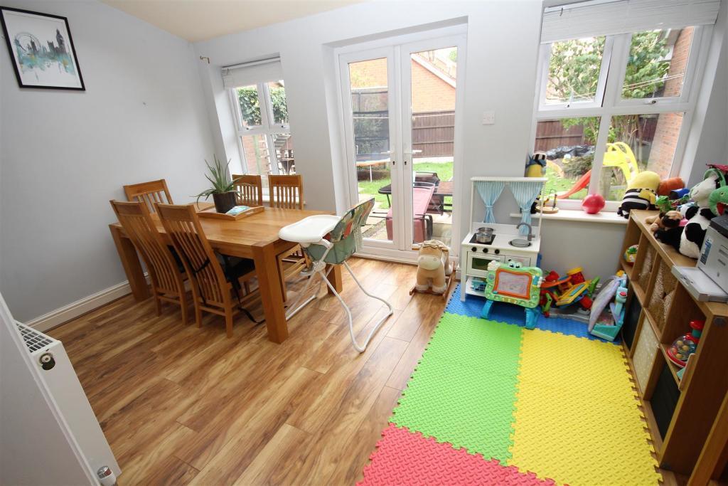 Rectory Drive, Exhall, Coventry 3 bed detached house - £249,995