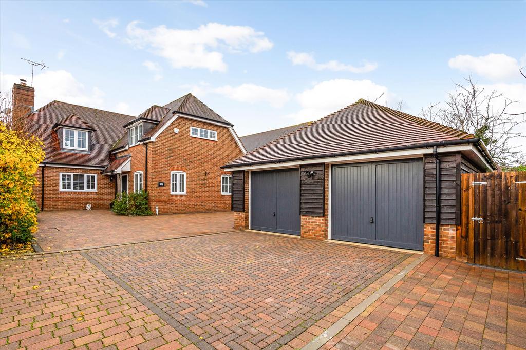Cold Ash Hill, Cold Ash, Thatcham... 4 bed detached house - £975,000