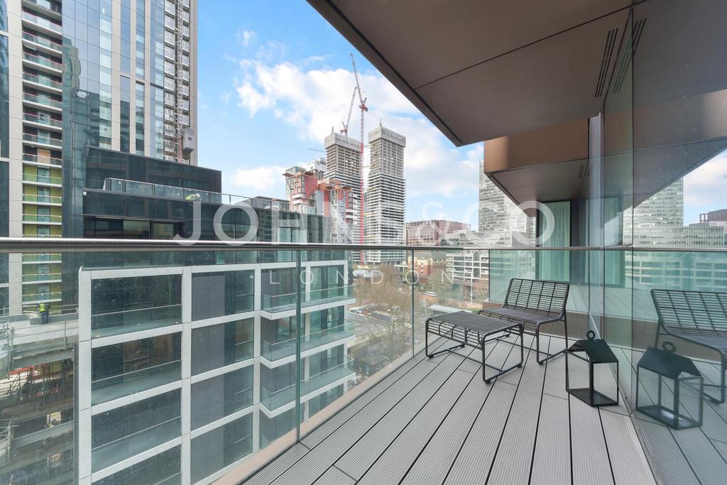 Ostro Tower, Sailmakers, Canary Wharf, E14 2 bed apartment - £3,332 pcm ...