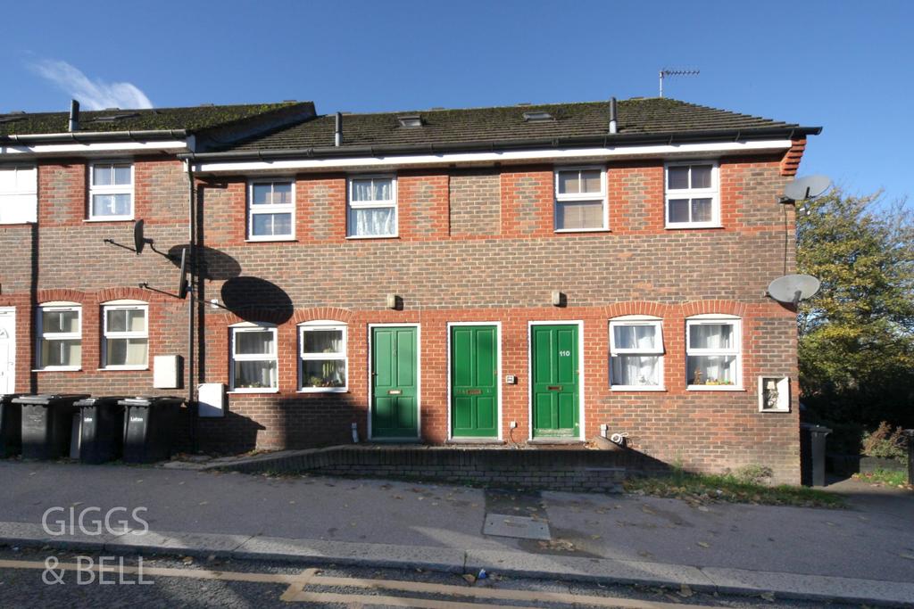 Albert Road, Luton, Bedfordshire, LU1 2 bed apartment - £190,000