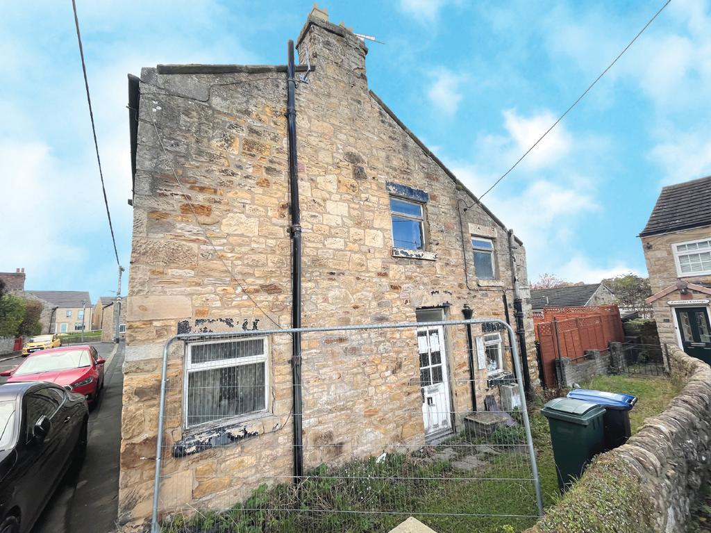 9 Low Startforth Road, Startforth... 2 bed end of terrace house - £15,000