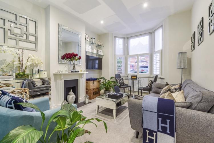 Amity Grove London SW20 1 bed flat - £1,500 pcm (£346 pw)