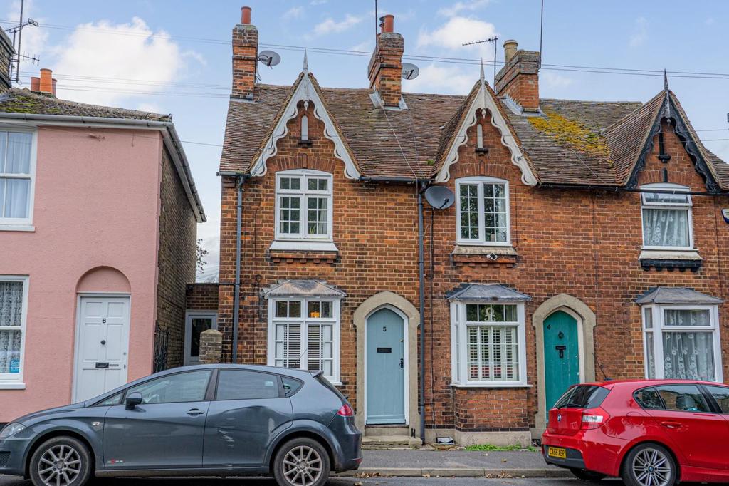Ospringe Road, Faversham 3 bed end of terrace house - £325,000