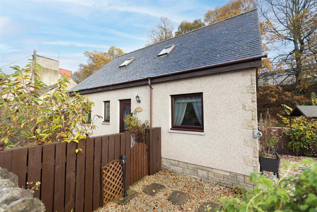 Perth Road, Scone, Perth 3 bed house - £240,000