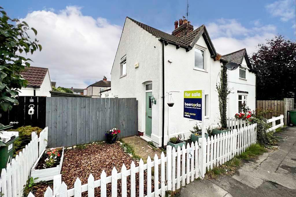 Anlaby Avenue, Anlaby Common, Hull, East Riding of Yorkshire, HU4 7SD 2 ...