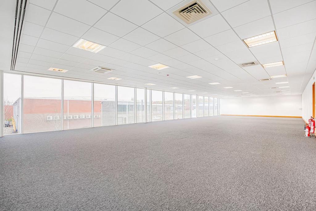 Unit 330, Centennial Park, Borehamwood, WD6 3TJ Office to rent - £3,333 ...