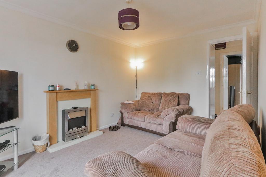 Lealholme Court, Howdale Road, Hull, HU8 9FF 2 bed apartment - £85,000