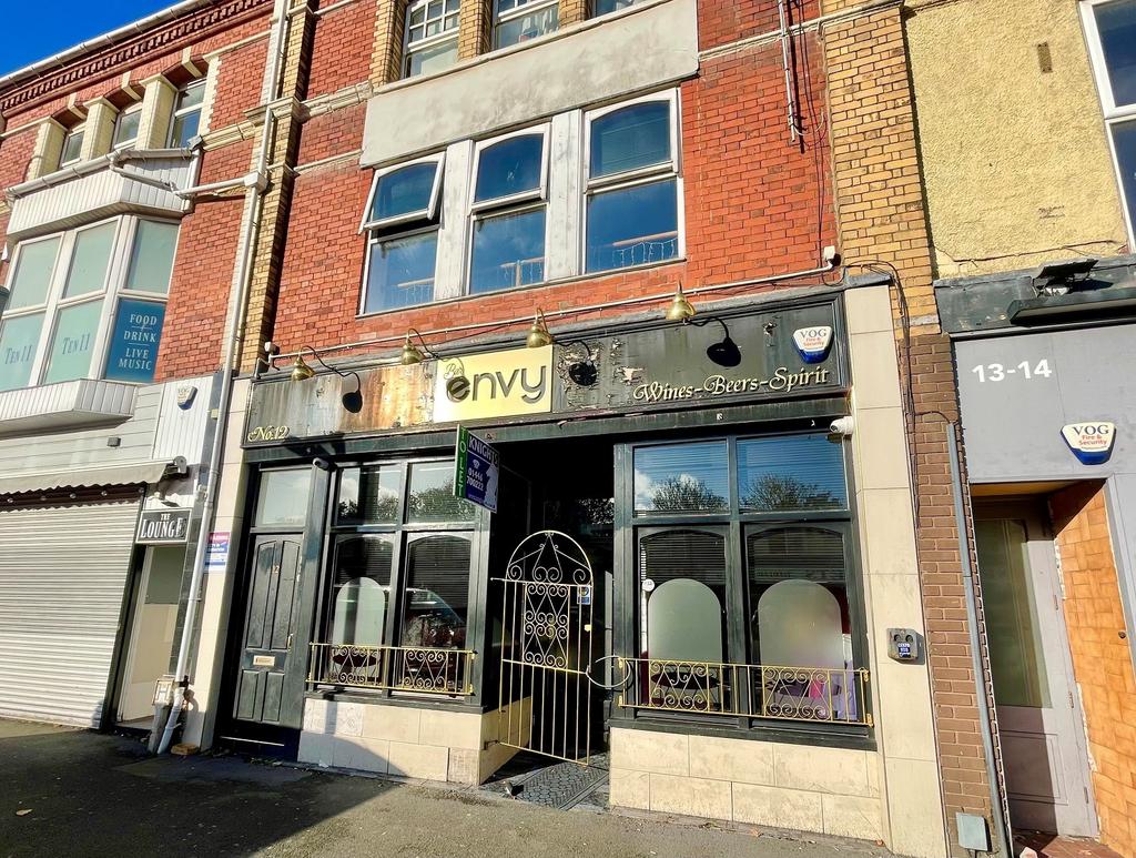 Broad Street, Barry, The Vale Of... Property - £750 pcm (£173 pw)