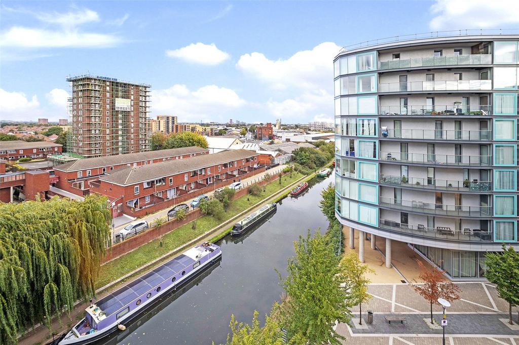 Vantage Building, Station Approach... 1 bed apartment for sale - £300,000