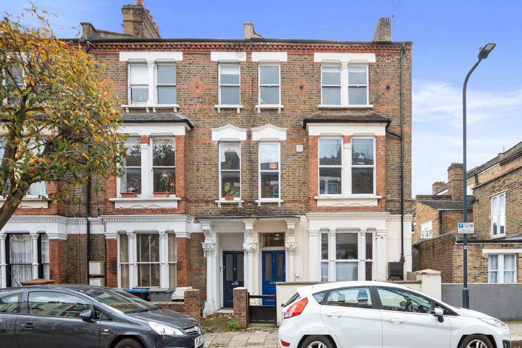 Glengall Road, Queen's Park 2 bed flat - £500,000
