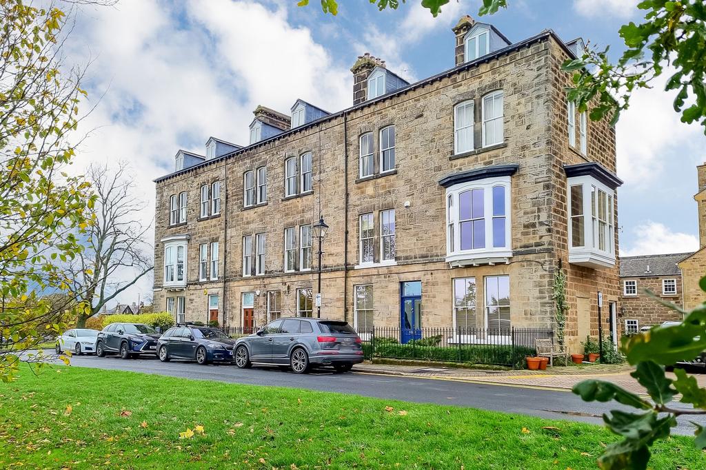 Church Square, Harrogate, HG1 2 bed apartment - £1,100 pcm (£254 pw)