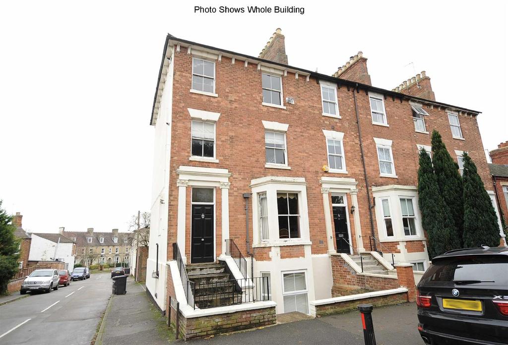 Redwell Mews, Redwell Road, Wellingborough 1 bed flat - £625 pcm (£144 pw)