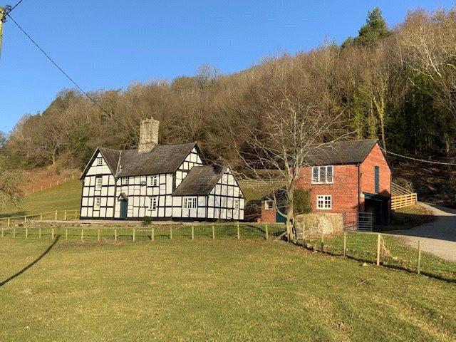 Llanfechain, Powys 3 bed detached house to rent - £1,250 pcm (£288 pw)