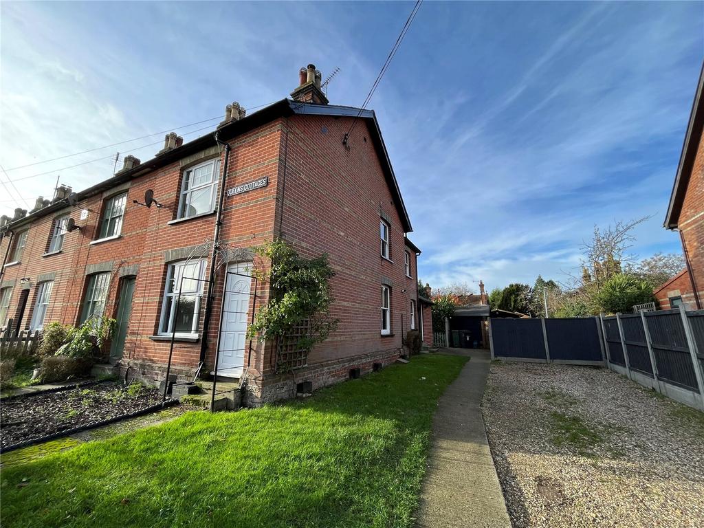 Queens Road, Earls Colne, Colchester... 3 bed end of terrace house - £ ...