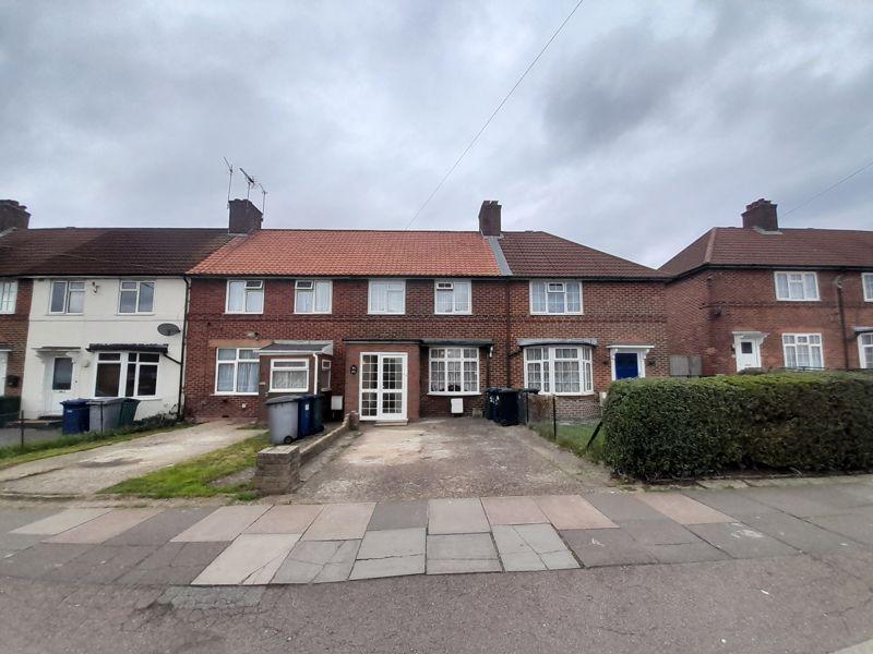 Deansbrook Road, Edgware 3 bed house - £400,000