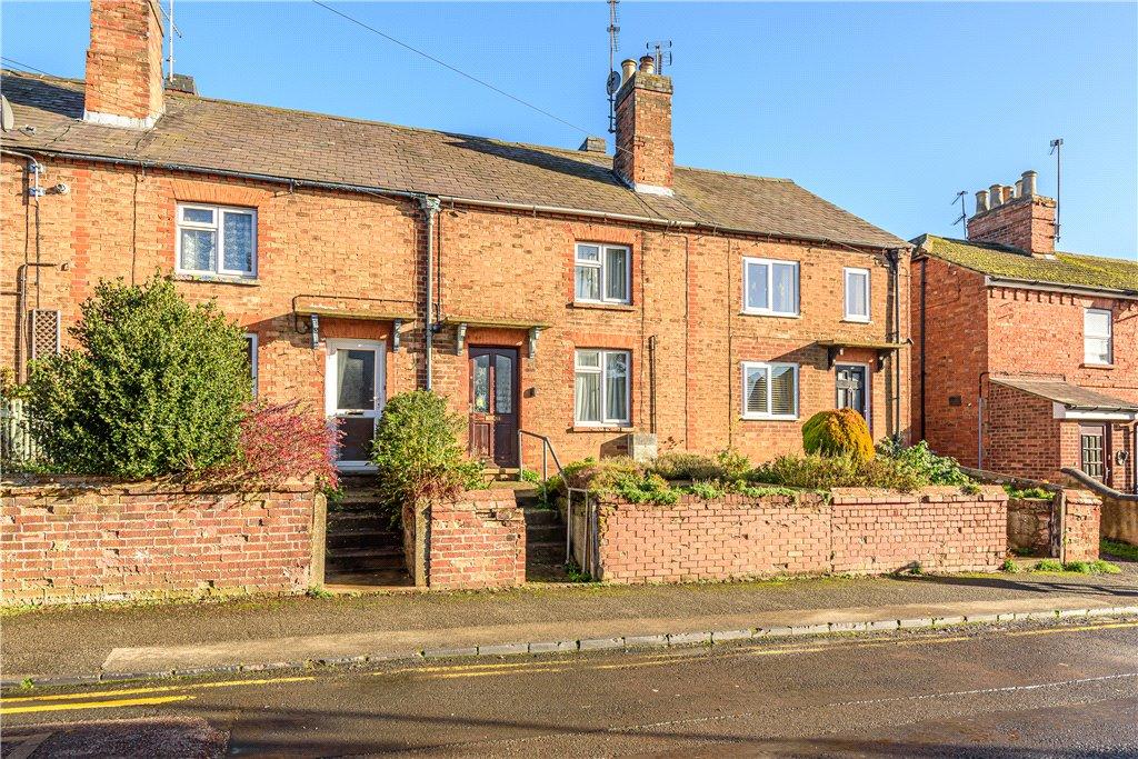 Pomfret Road, Towcester, Northamptonshire, NN12 3 bed terraced house ...