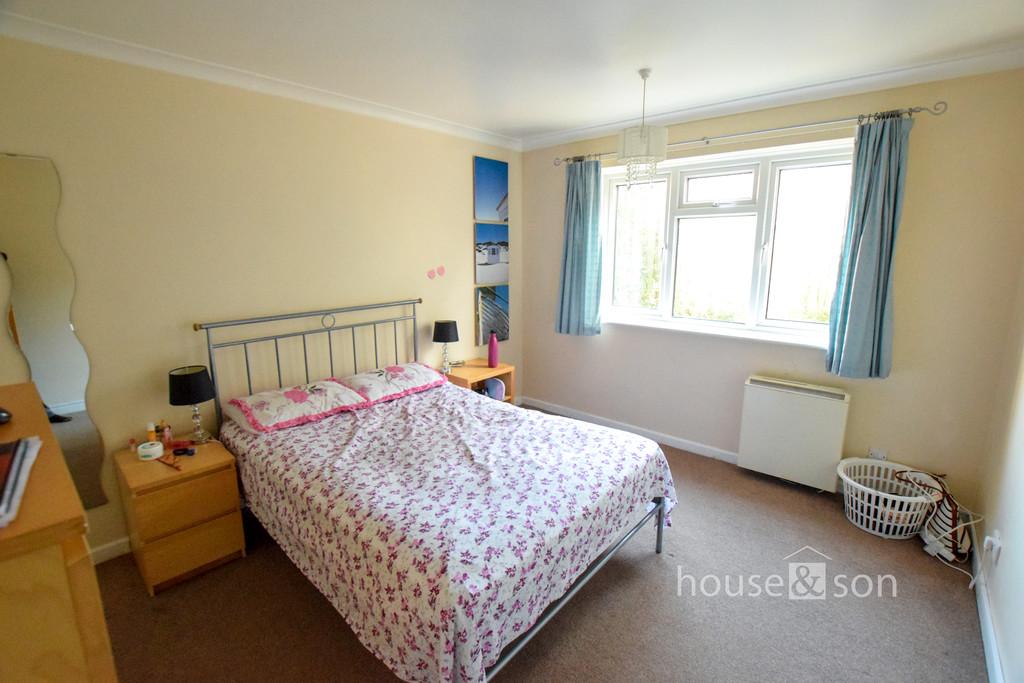 Exbourne Manor, 37 Christchurch Road... 1 bed apartment - £170,000