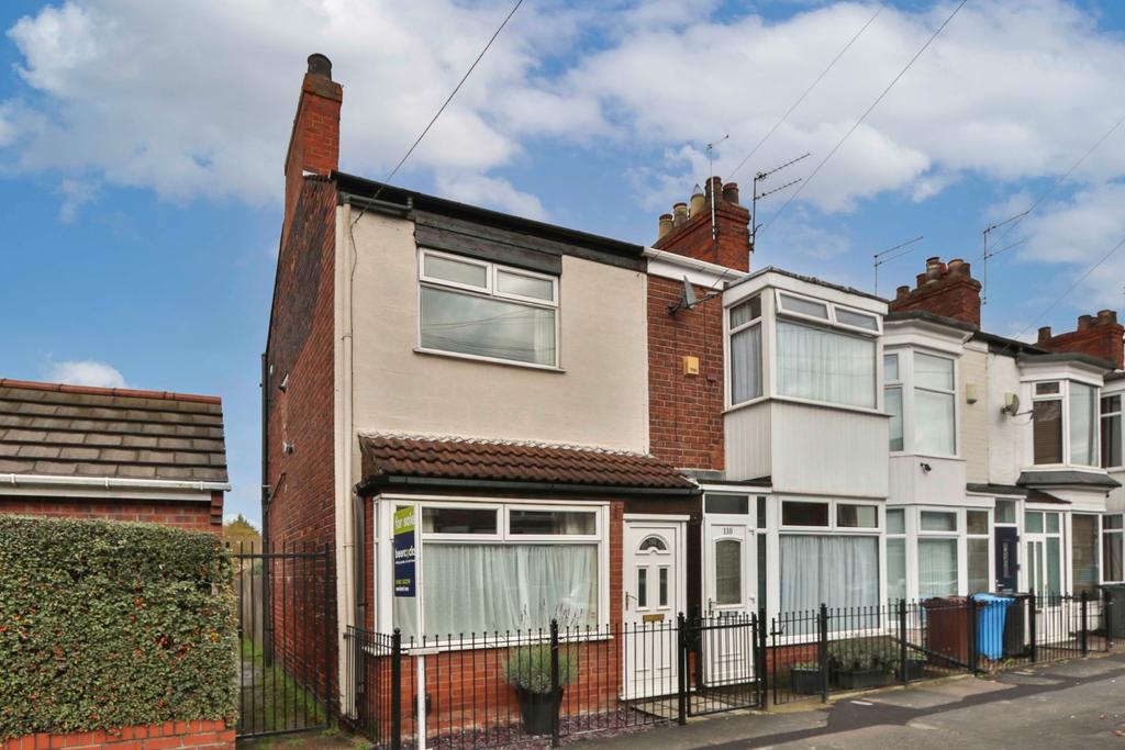 Reynoldson Street, Hull, East Riding... 2 bed end of terrace house - £ ...