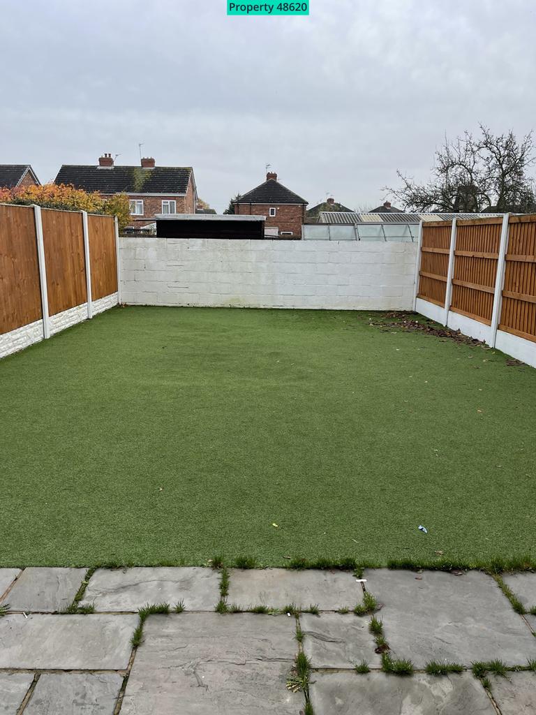 147 Highfield Crescent, Thorne... 4 bed semi-detached house - £780 pcm ...