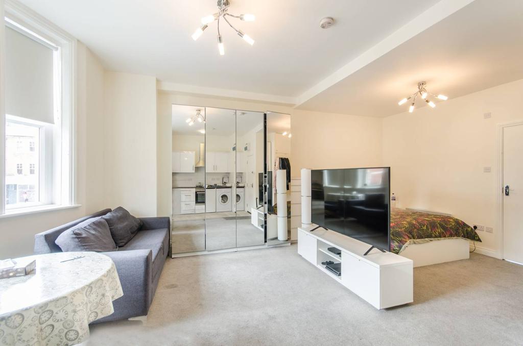 Allitsen Road, St John's Wood... Studio - £2,059 pcm (£475 pw)