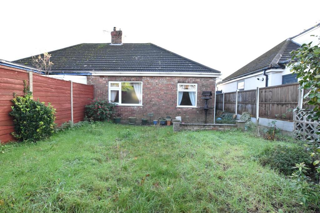 George Street, Broughton, Brigg 2 bed semi-detached bungalow - £115,000