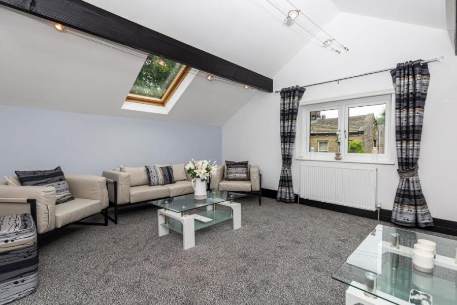 The Coach House, Back Green, Outlane... 3 bed detached house - £1,200 ...