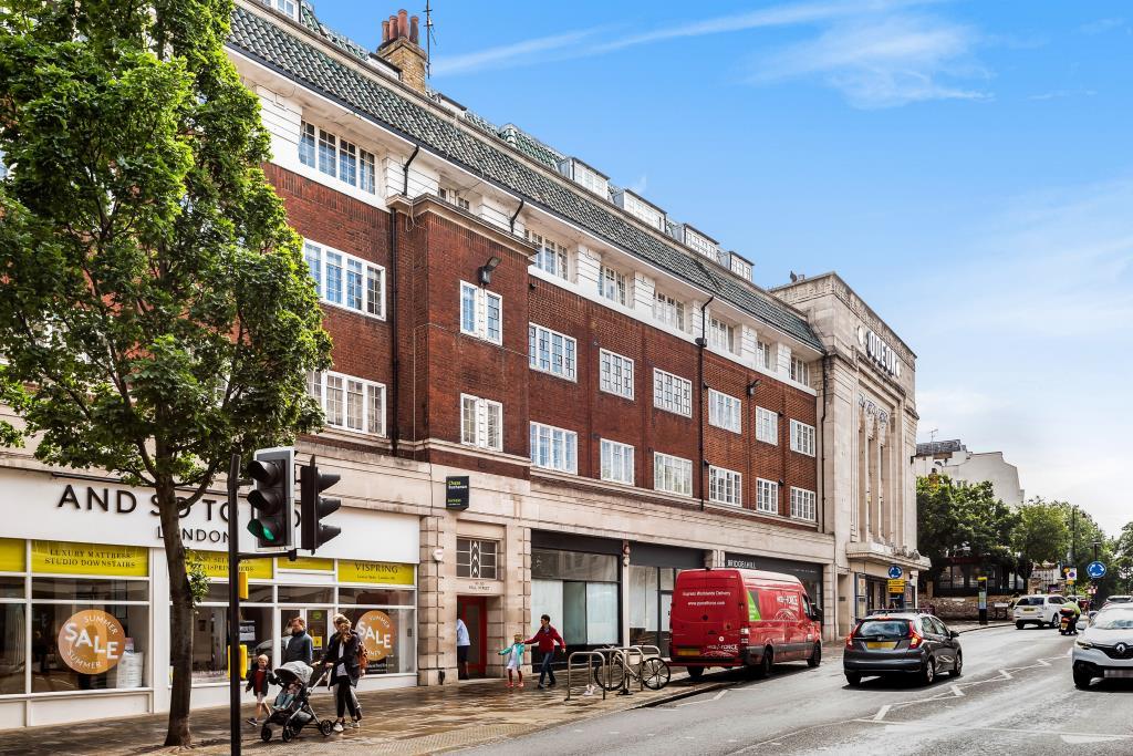Richmond upon Thames, London, TW9 3 bed flat - £800,000