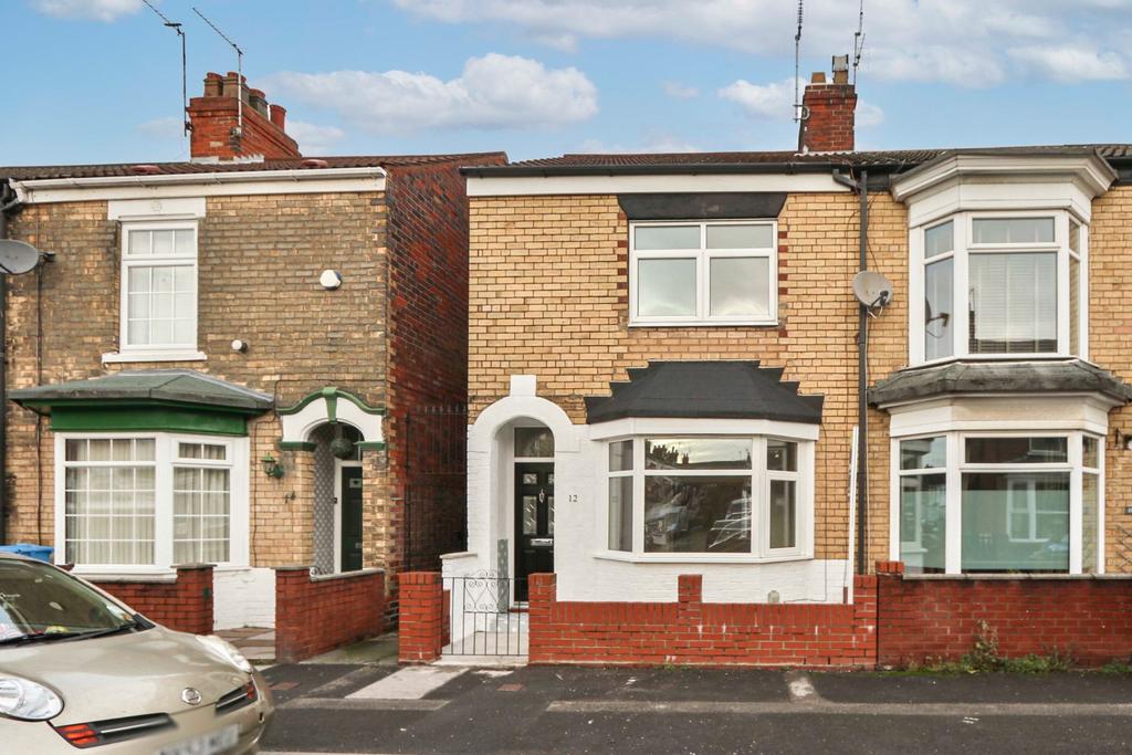 Perth Street, Hull,HU5 3PE 3 bed end of terrace house - £130,000