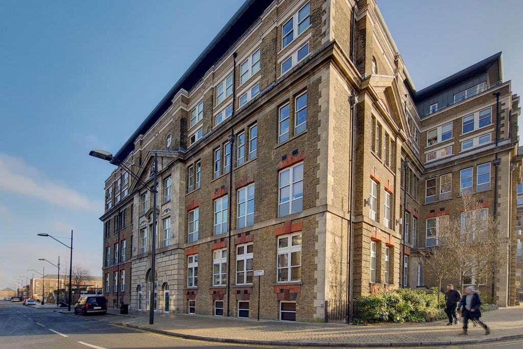 Building 22, Woolwich Riverside... 2 bed flat - £1,900 pcm (£438 pw)
