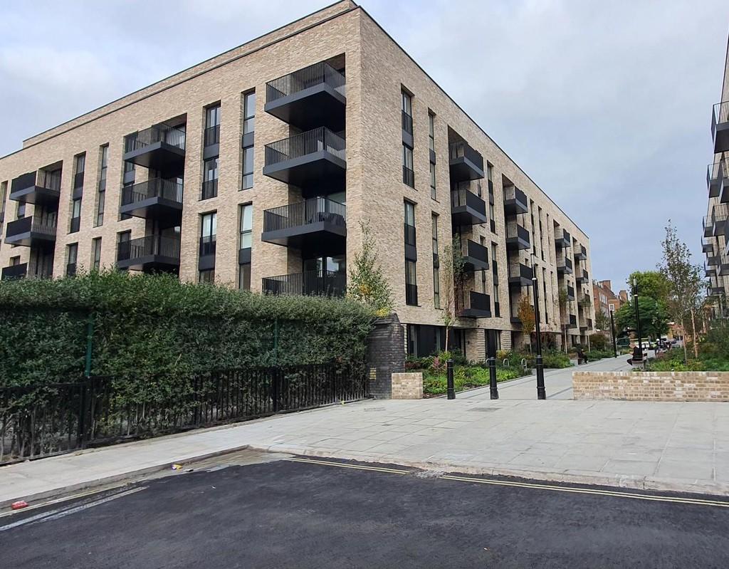 Carrick Yard, Luton Street, London, NW8 3 bed apartment - £1,325,000