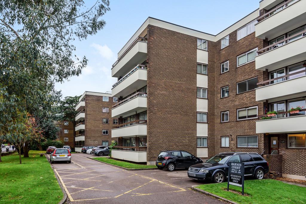 Barnes Court, Station Road 2 bed apartment - £475,000