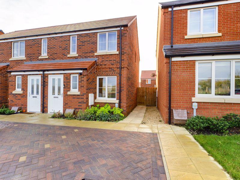 Bennett Close, Thurston 2 bed semi-detached house - £265,000