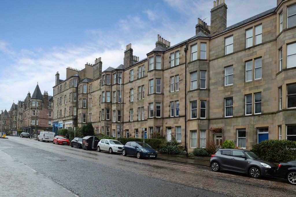 78, 2F1 Marchmont Road, Edinburgh... 4 bed flat - £420,000