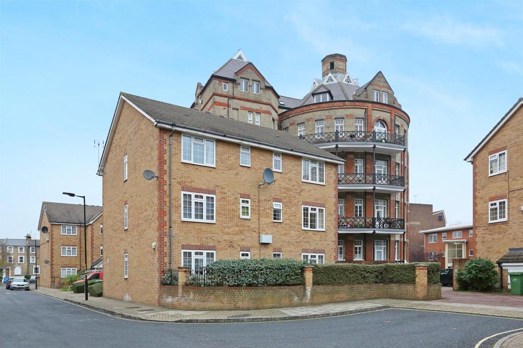 Gables Close, London 1 bed flat - £1,450 pcm (£335 pw)
