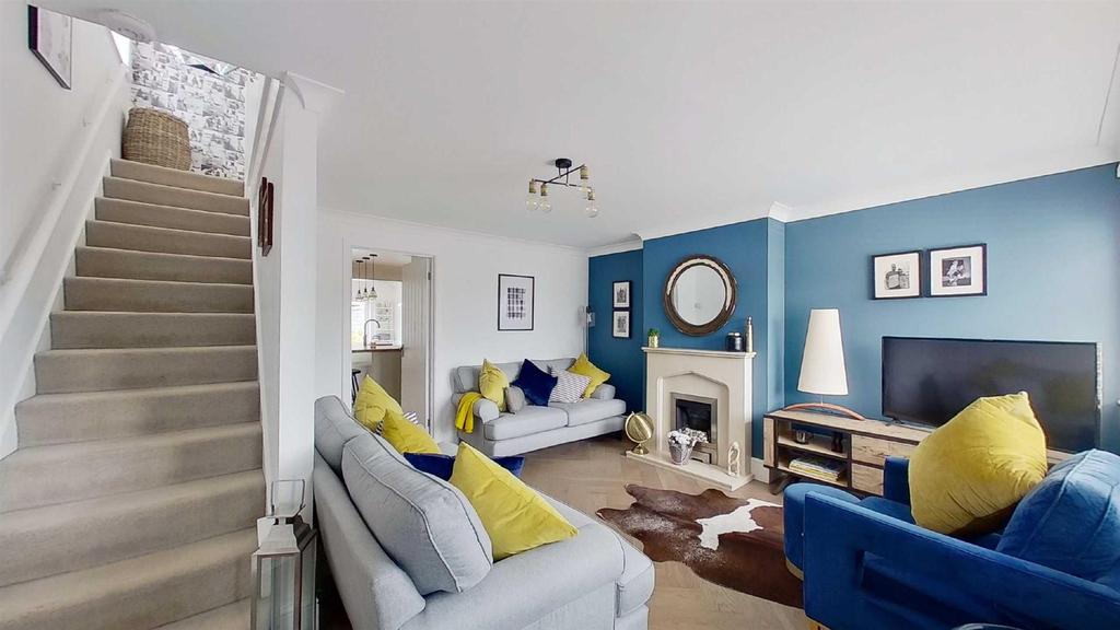 Bletchley 3 bed semi-detached house - £390,000