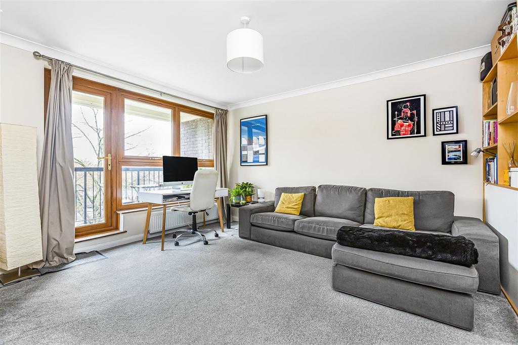 Gipsy Lane, Putney SW15 Studio to rent - £1,450 pcm (£335 pw)